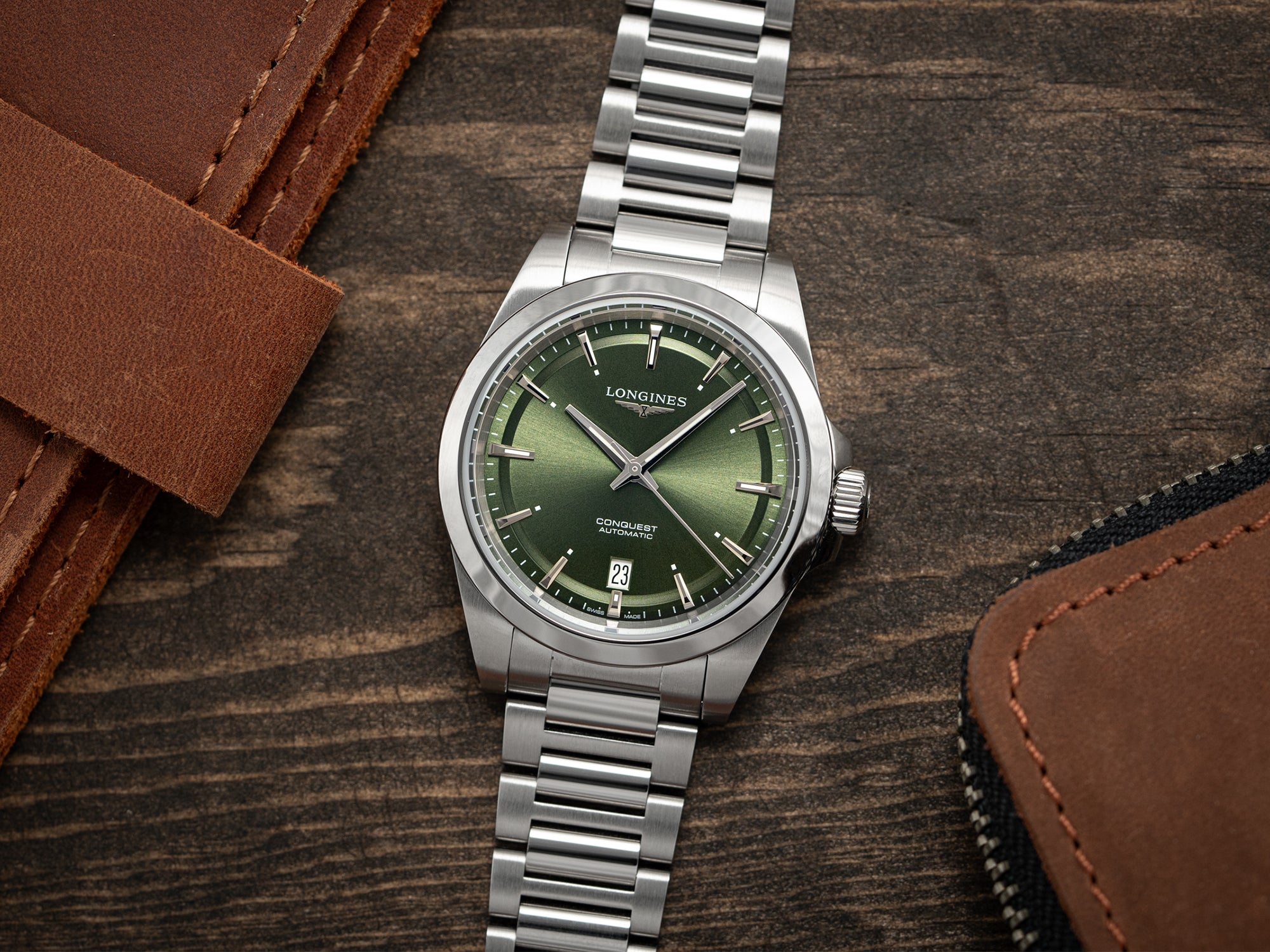 Conquest 38mm - Black on Bracelet | Teddy Baldassarre